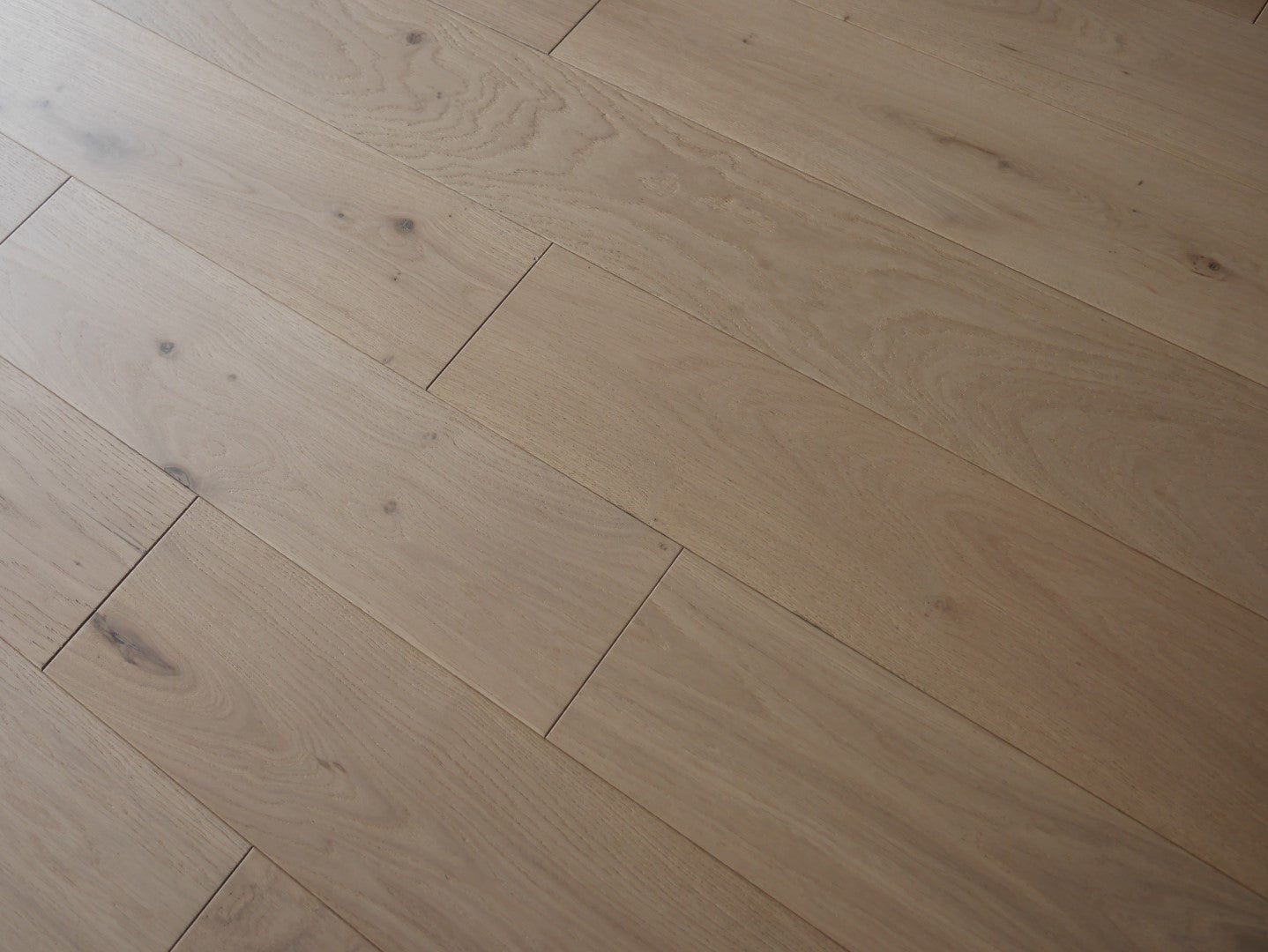 Engineered 14/3x150xRL, Invisible Essence (brushed matt lac), DIY Box – YTD